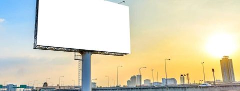 Pengertian Billboard Lengkap Hingga Kelebihan dan Kekurangannya